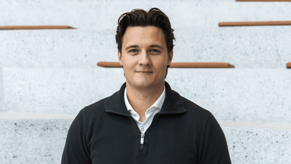 Fra graduate til First Line Leader: Emil udvikler sig og får ansvar i Carlsberg Danmark - MLDK ...